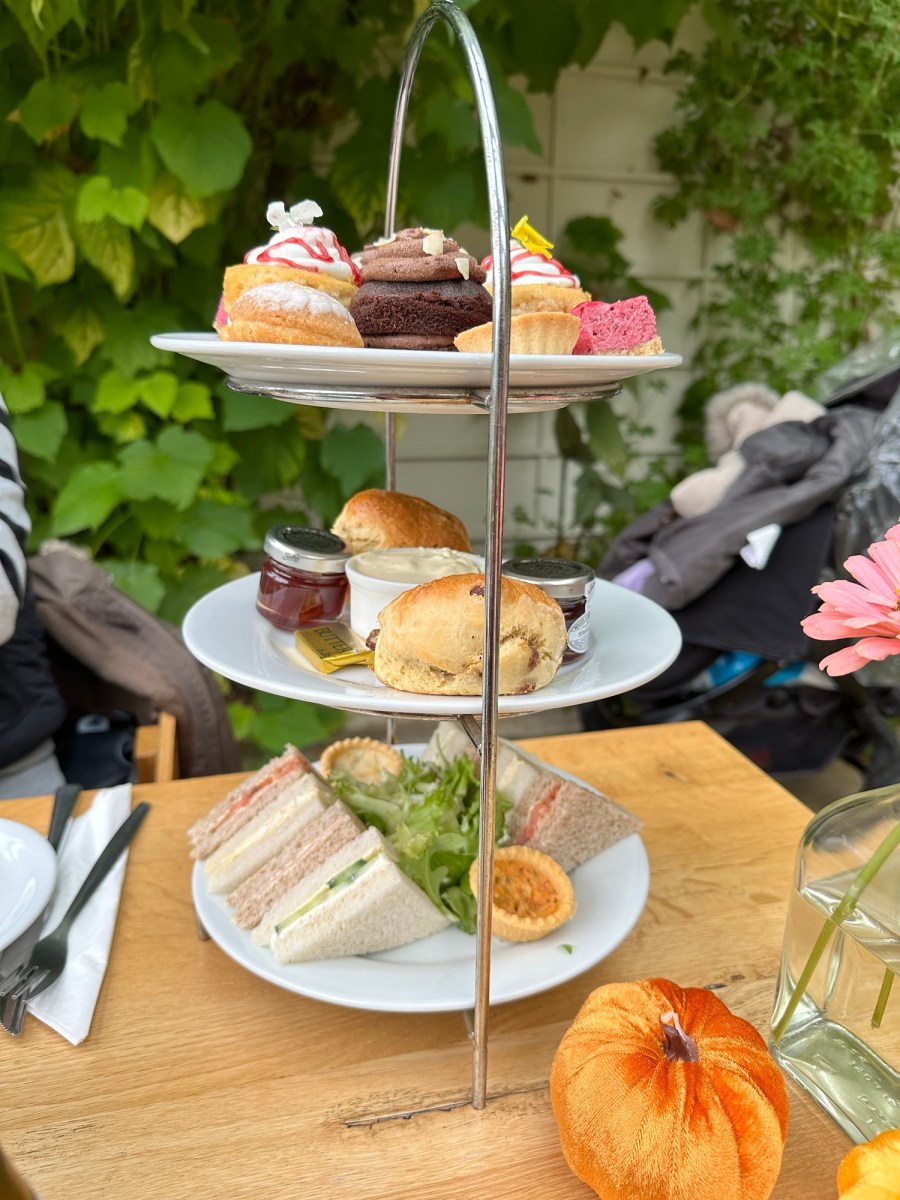 A Royal High Tea at Warwick Castle, England – September 2024 – High ...